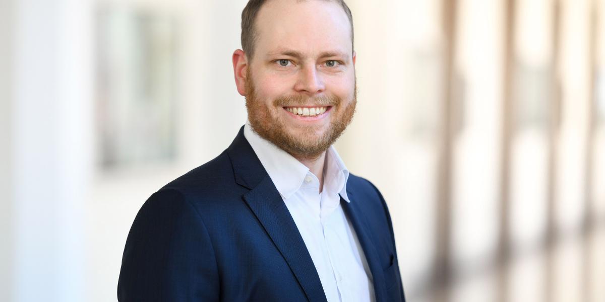 Dr. Johannes Jasperse … - LMU Munich School of Management - LMU Munich