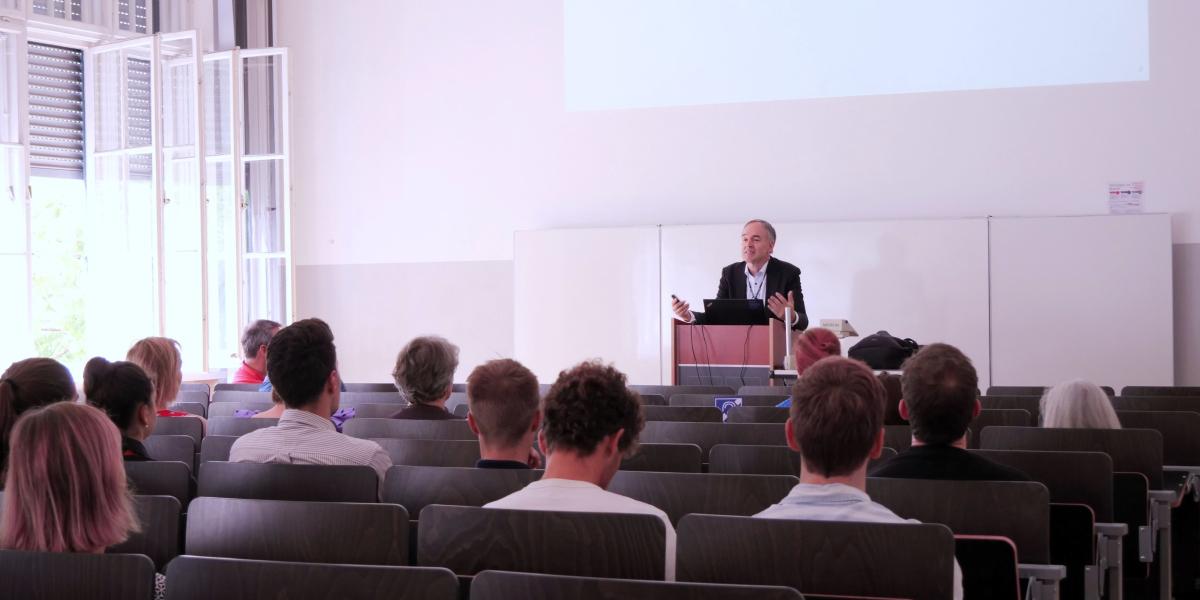 Lehre - Institut für Electronic Commerce und Digitale Märkte - LMU München