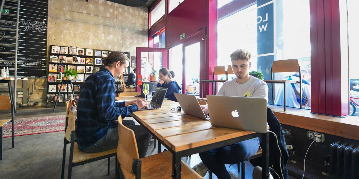 Students & career changers - LMU Munich School of Management - LMU Munich