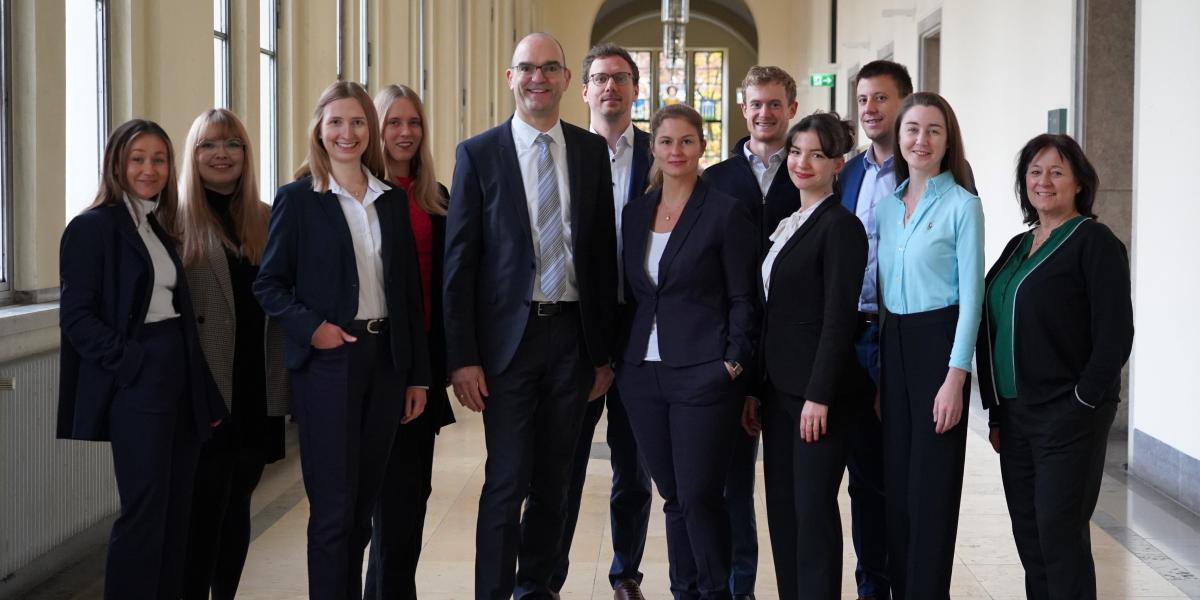 Institut - Institut für Leadership und Organisation - LMU München
