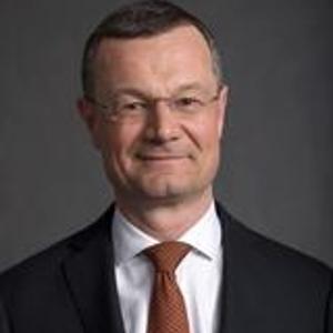 Kontaktseite - Institut für Unternehmensrechnung und Controlling - LMU ...