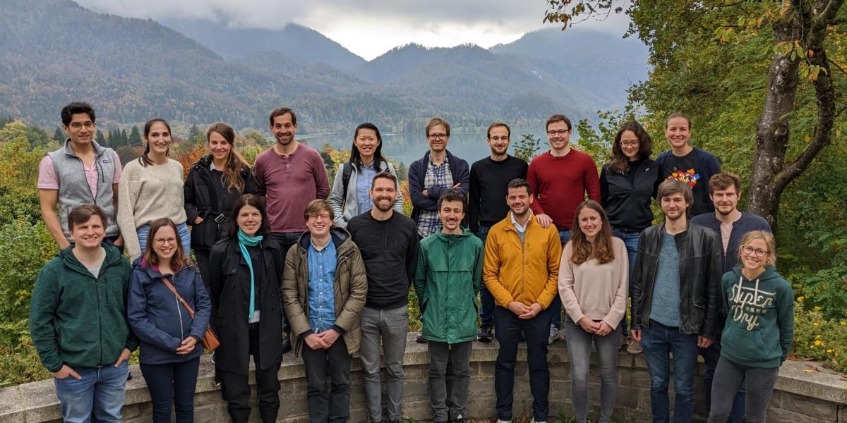 Junior Development Program - Volkswirtschaftliche Fakultät