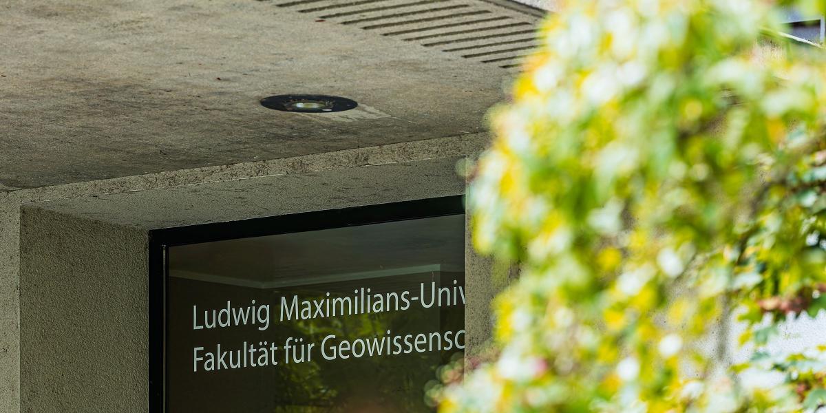 Startseite - Fakultät für Geowissenschaften - LMU München