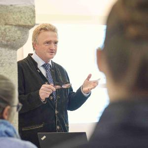 Interview Prof. Dr. Thomas Knoke - LMU München