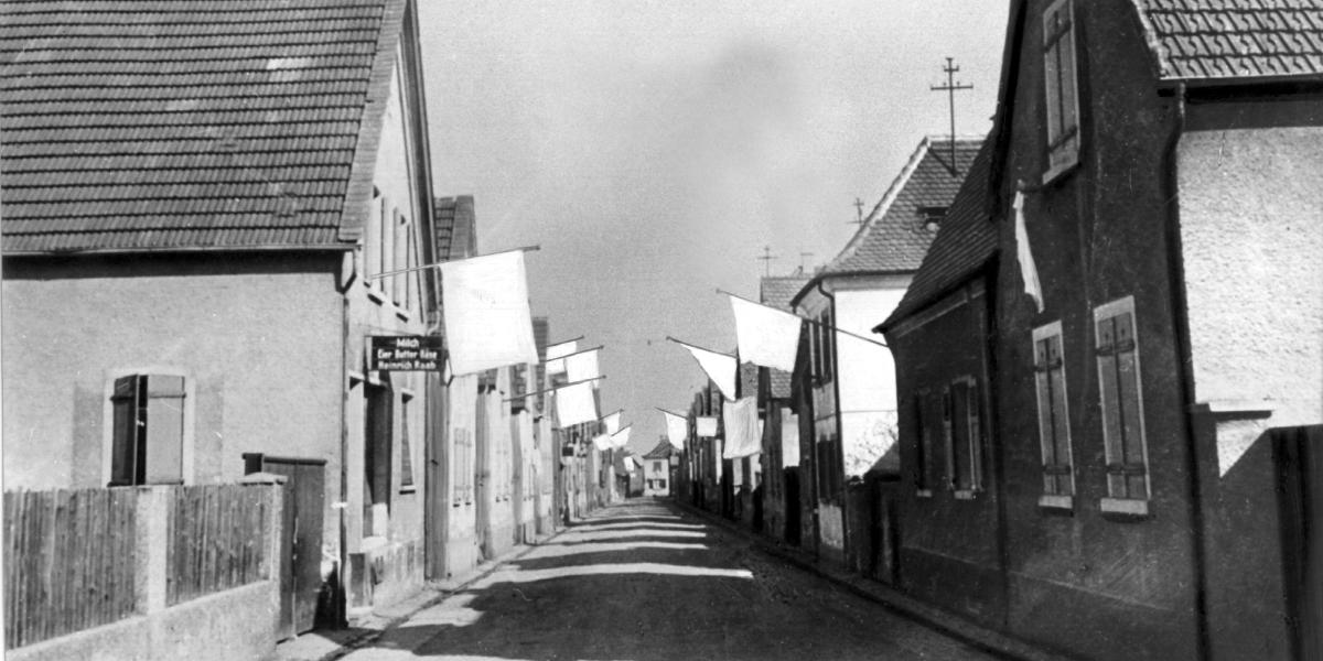 The end of World War II: “A state of exception whose im … - LMU Munich