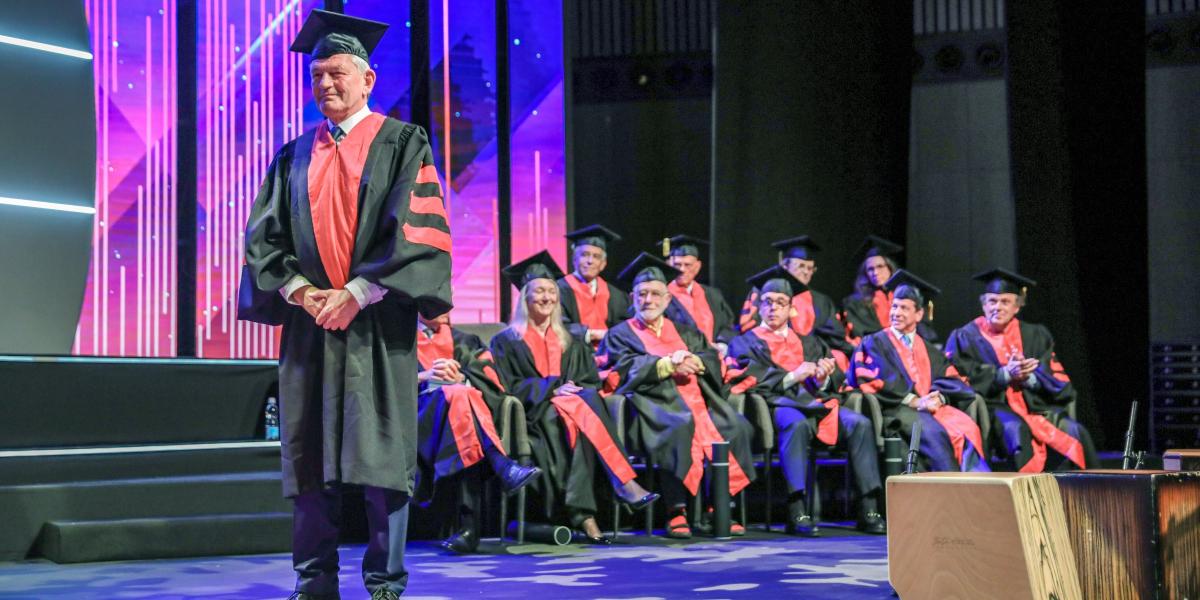 LMU-Präsident Bernd Huber wird Ehrendoktor der Univers … - LMU München